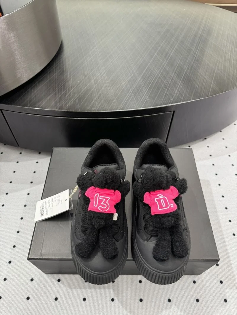 13De Marzo Shoes