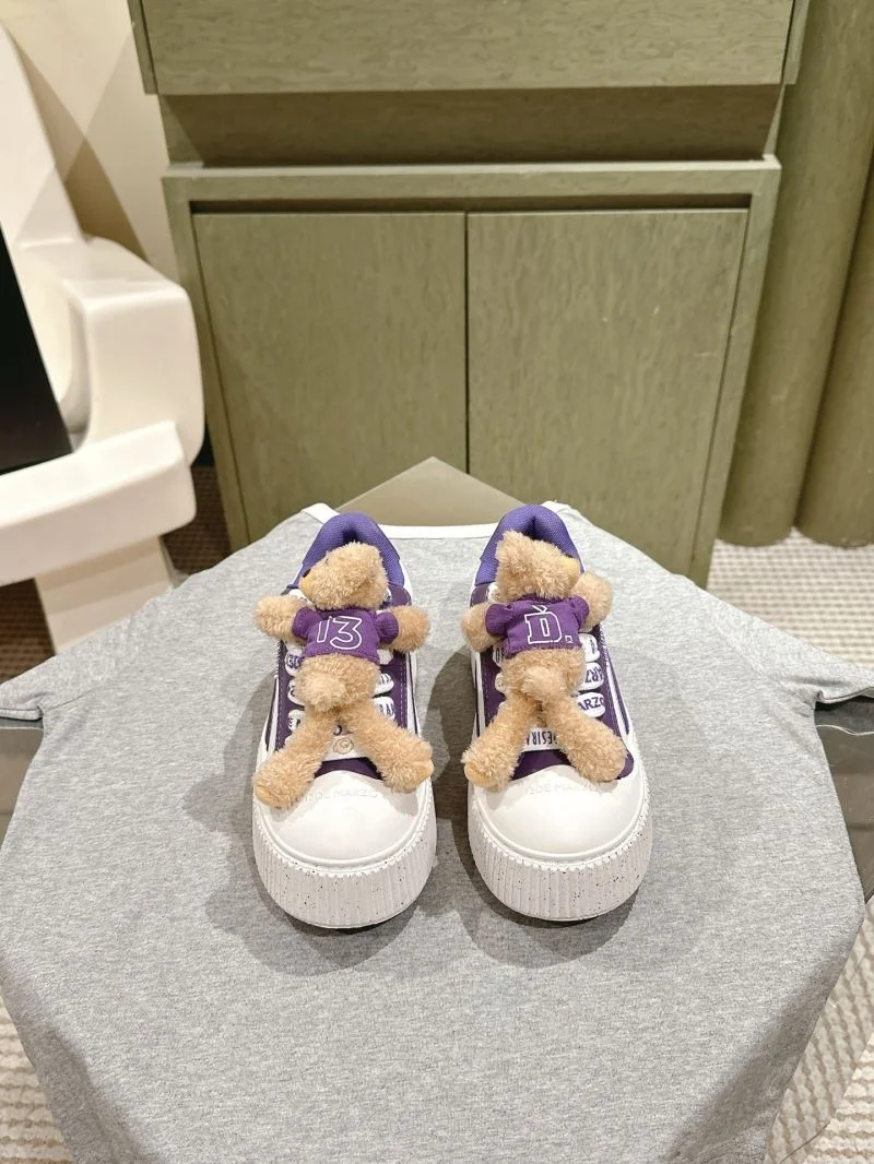 13De Marzo Shoes