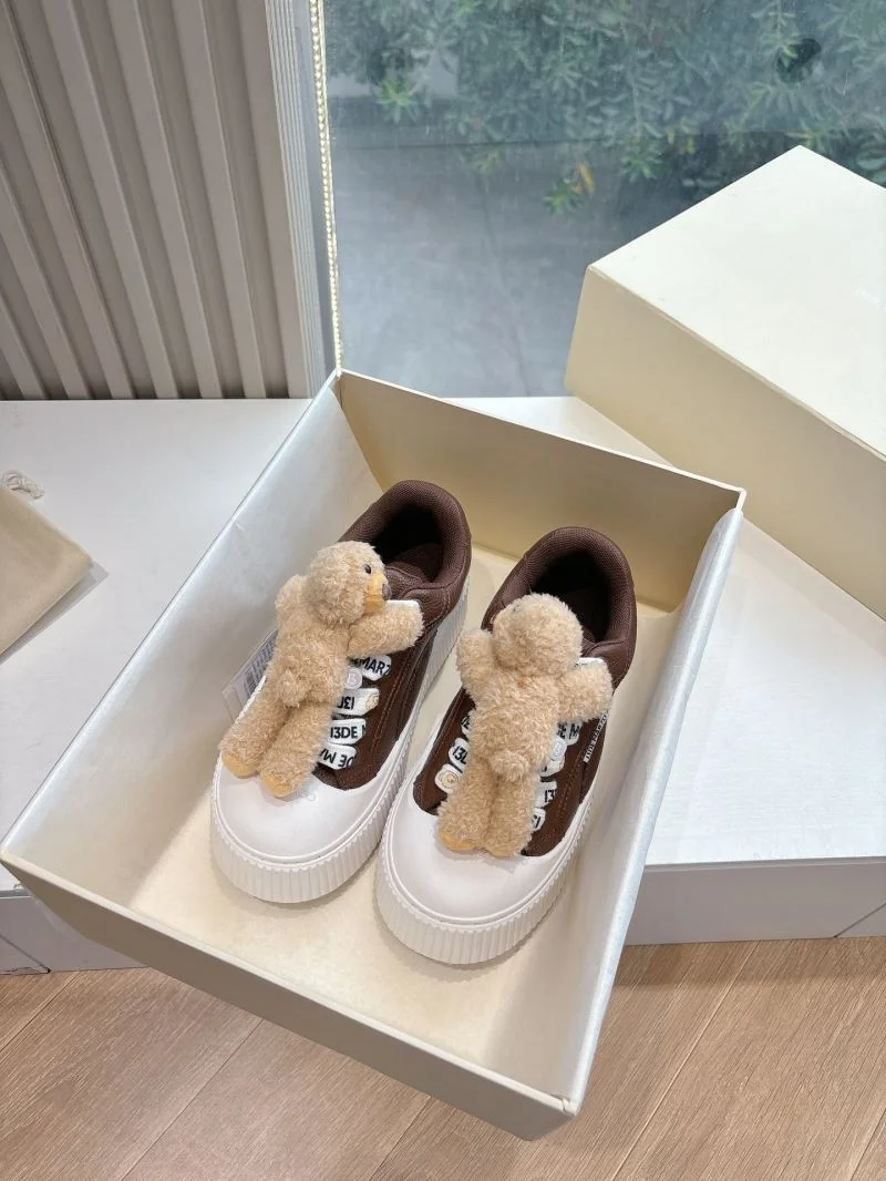 13De Marzo Shoes