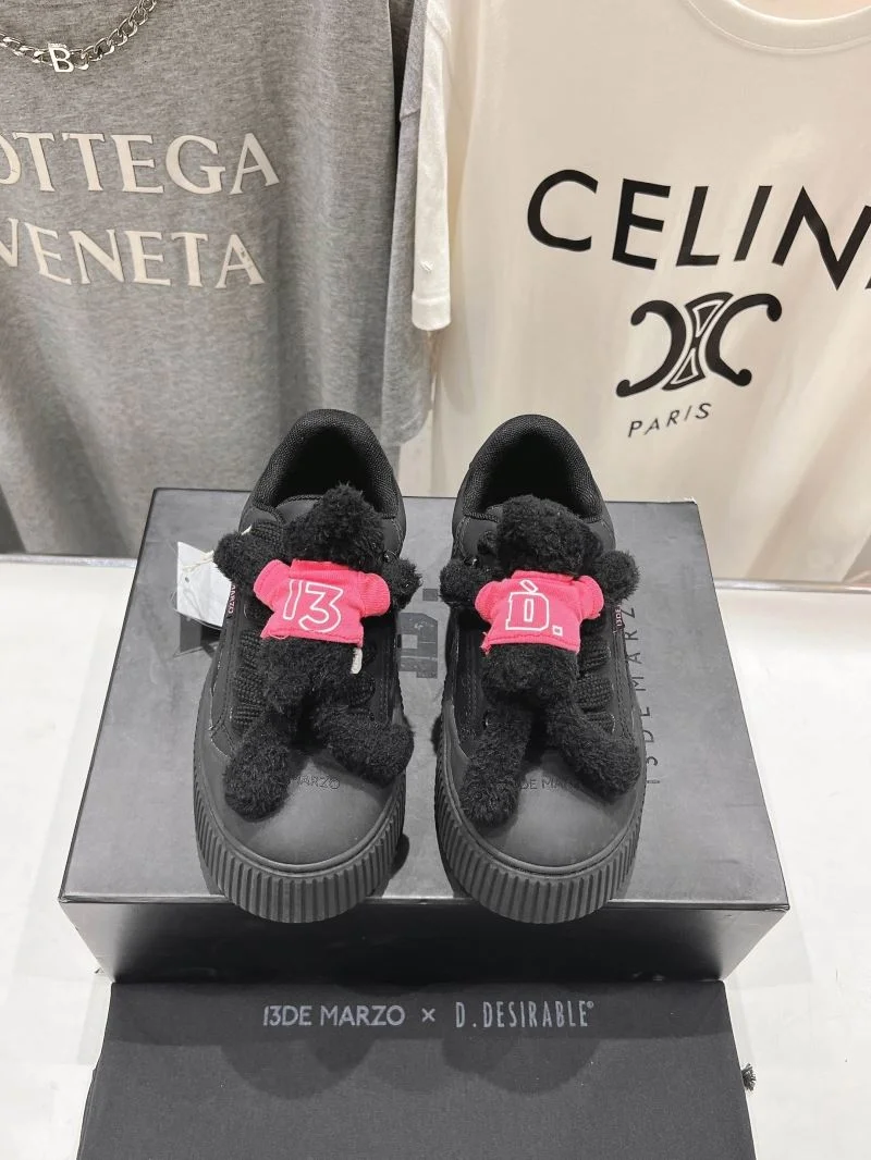13De Marzo Shoes
