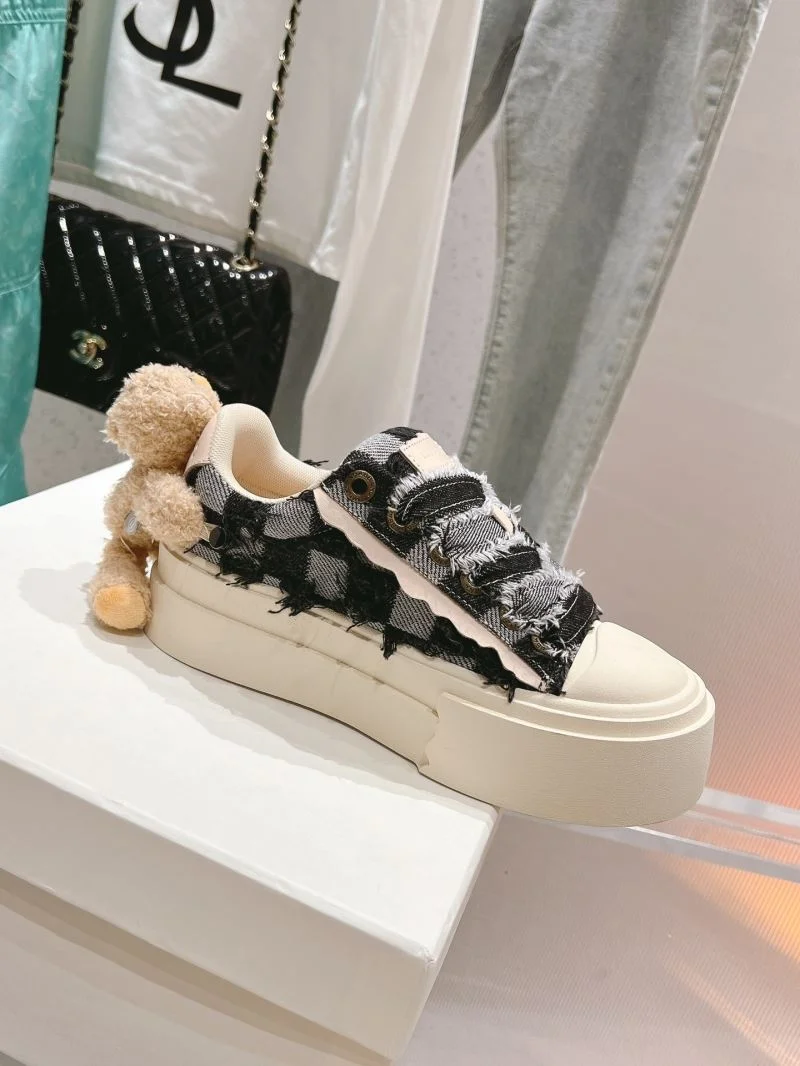 Budget-friendly 13De Marzo Shoes