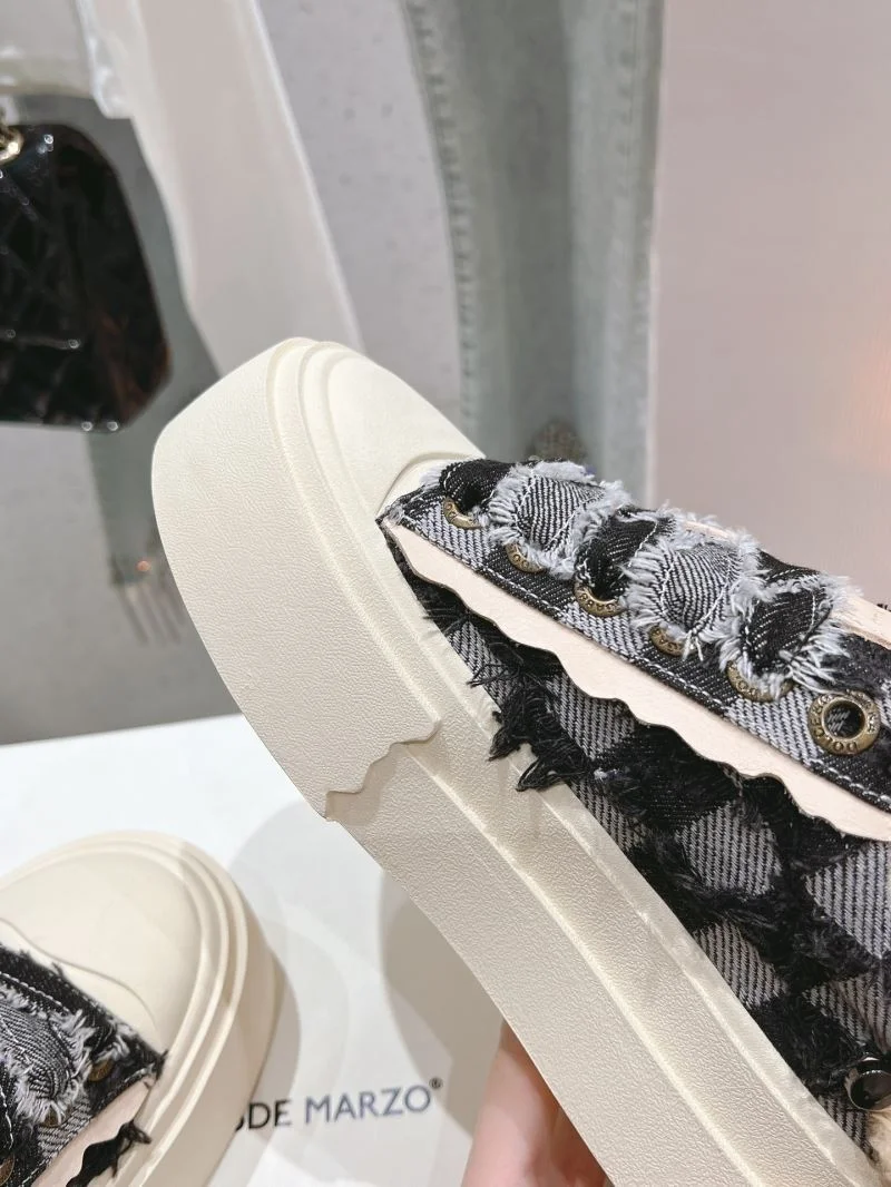 Budget-friendly 13De Marzo Shoes