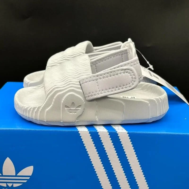 Top mirror ADIDAS SHOES