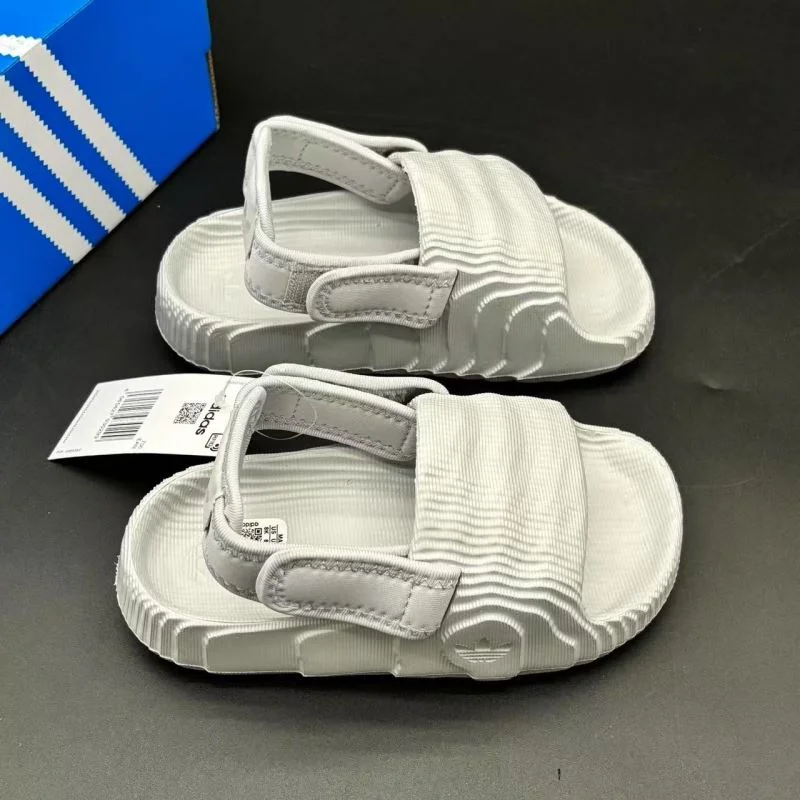 Top mirror ADIDAS SHOES