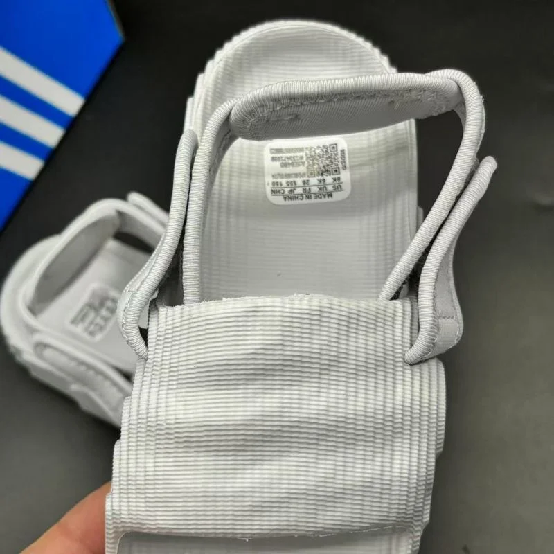 Top mirror ADIDAS SHOES