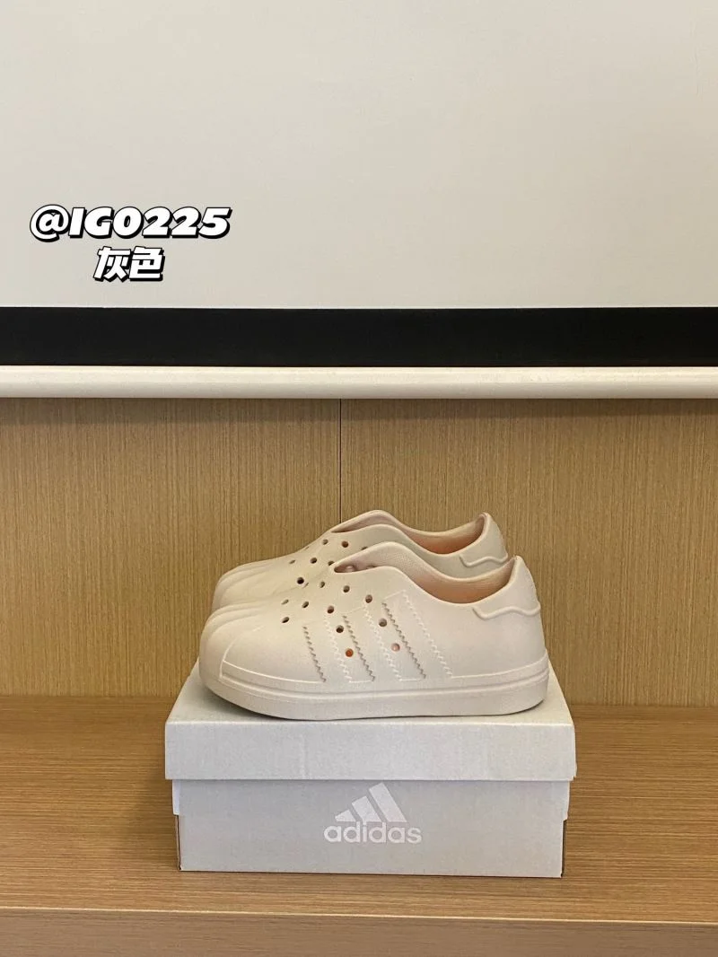 Mirror quality ADIDAS SHOES