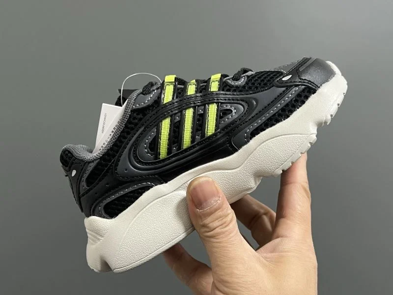 Indistinguishable ADIDAS SHOES