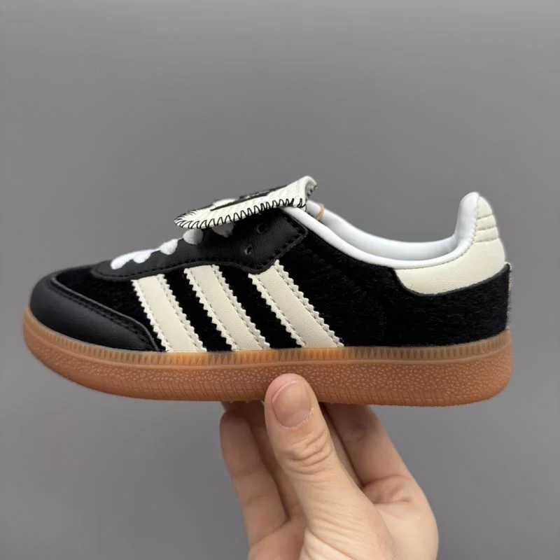 High fidelity ADIDAS SHOES