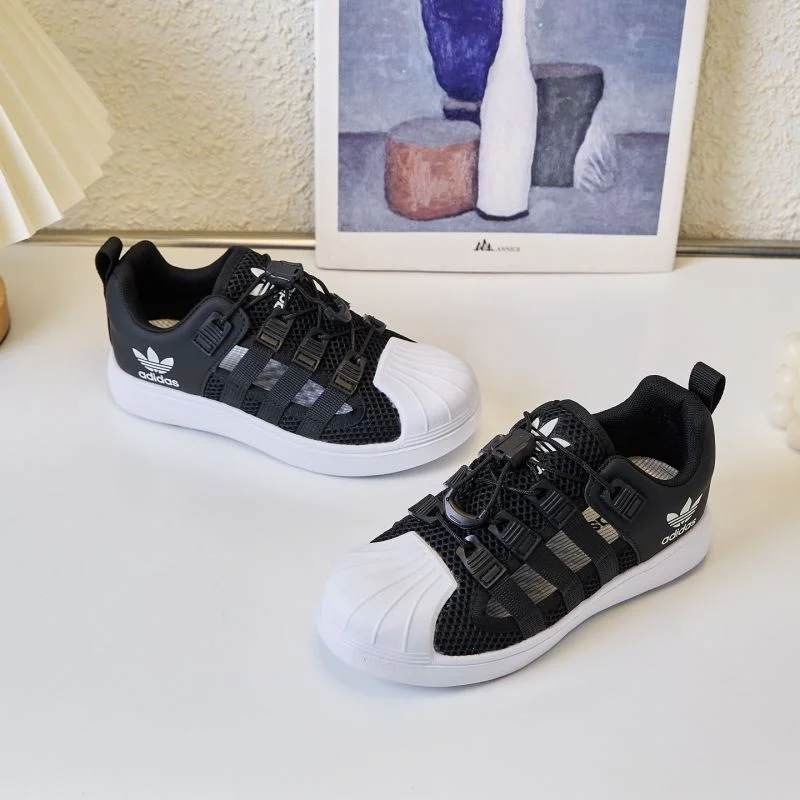 Accurate model ADIDAS SHOES