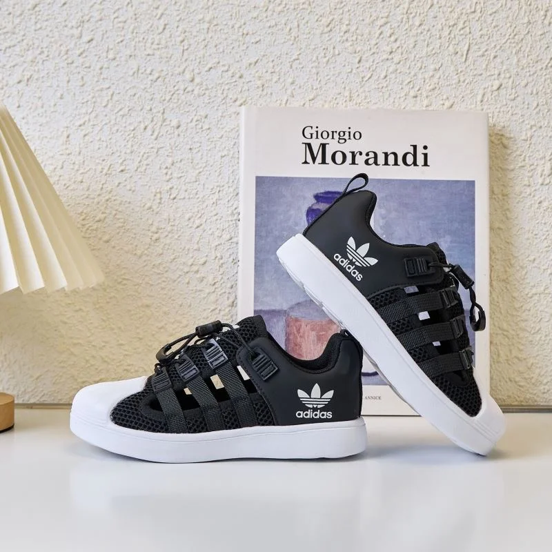 Accurate model ADIDAS SHOES