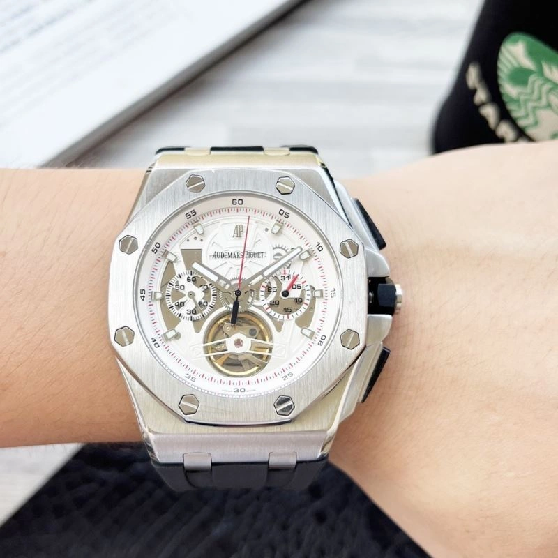 Indistinguishable AP Watches
