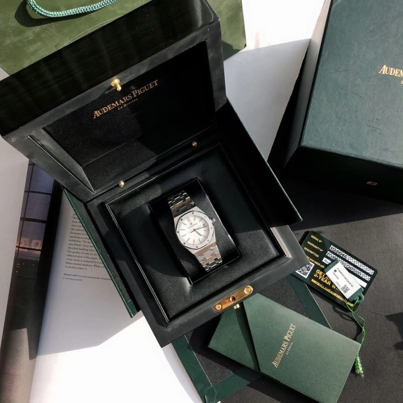 Accurate model AP Watches