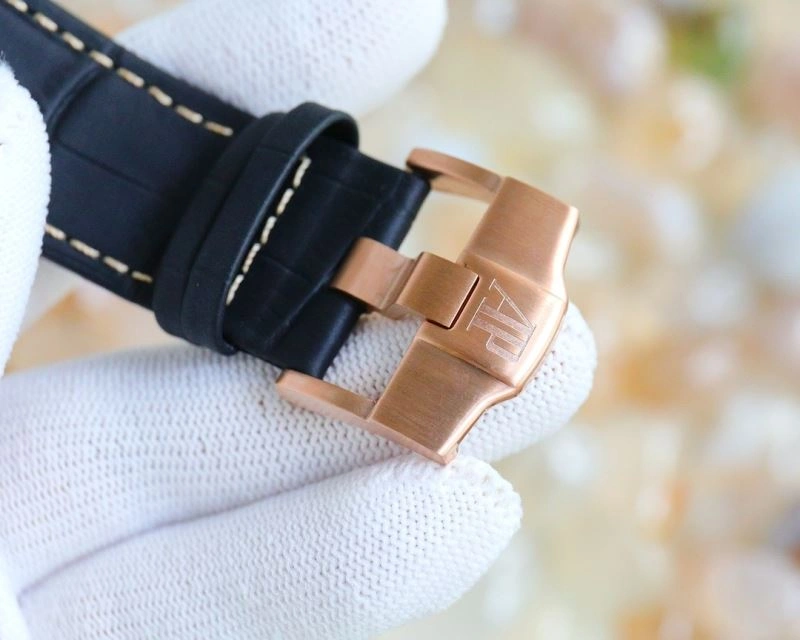 Indistinguishable AP Watches