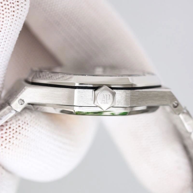 High accuracy AP Watches