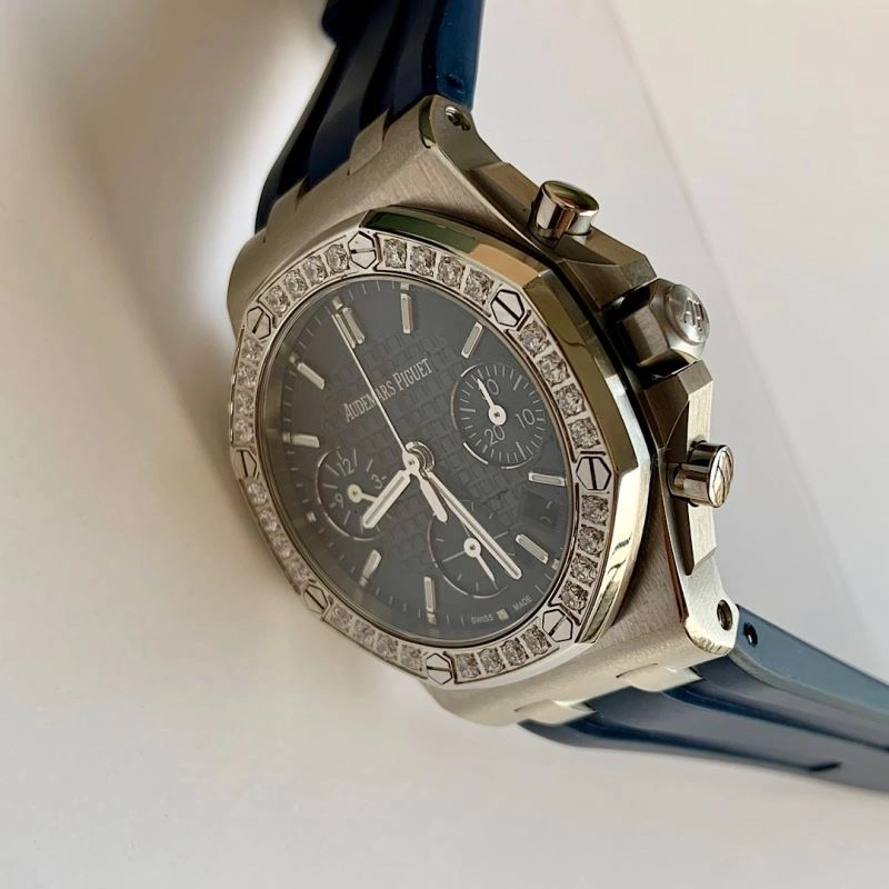 High accuracy AP Watches