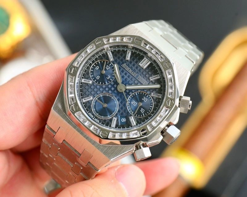 Indistinguishable AP Watches