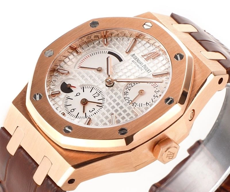Indistinguishable AP Watches