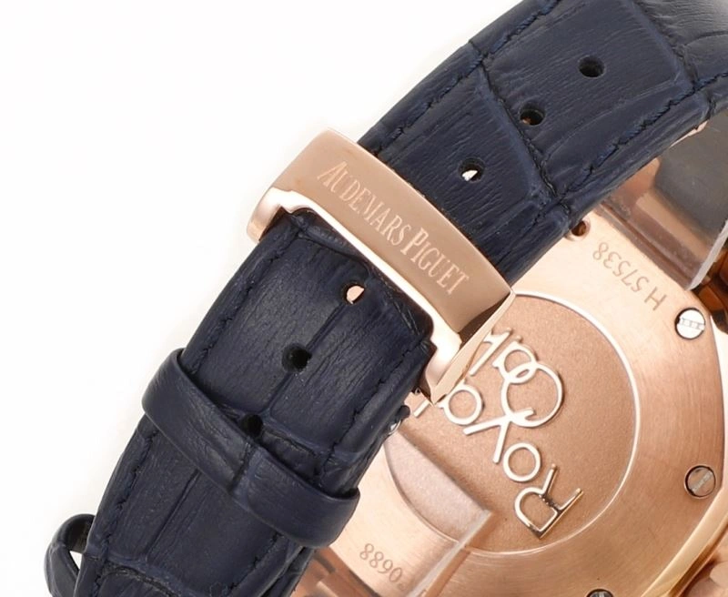 Indistinguishable AP Watches