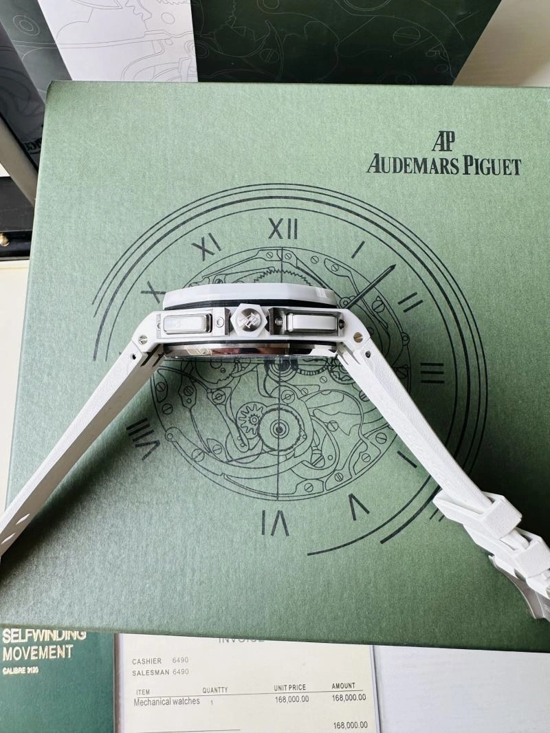 Indistinguishable AP Watches