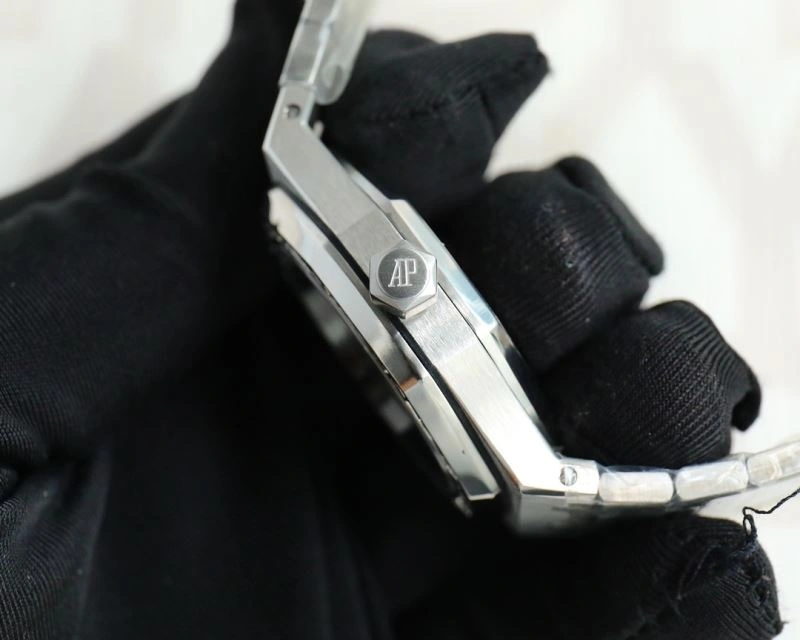 Accurate model AP Watches