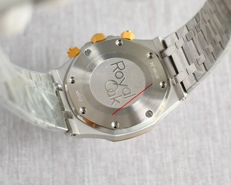 Indistinguishable AP Watches