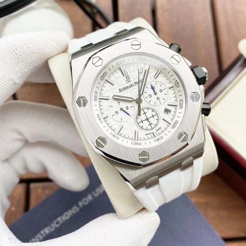 Indistinguishable AP Watches