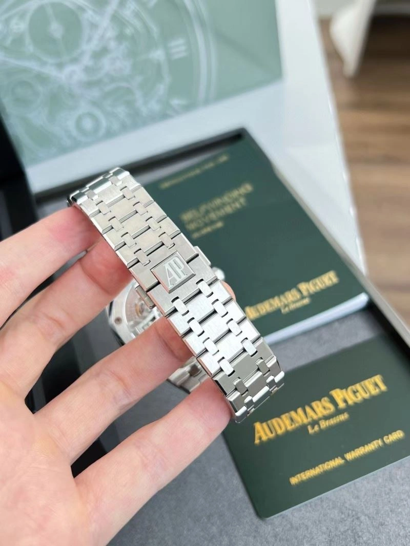 High accuracy AP Watches