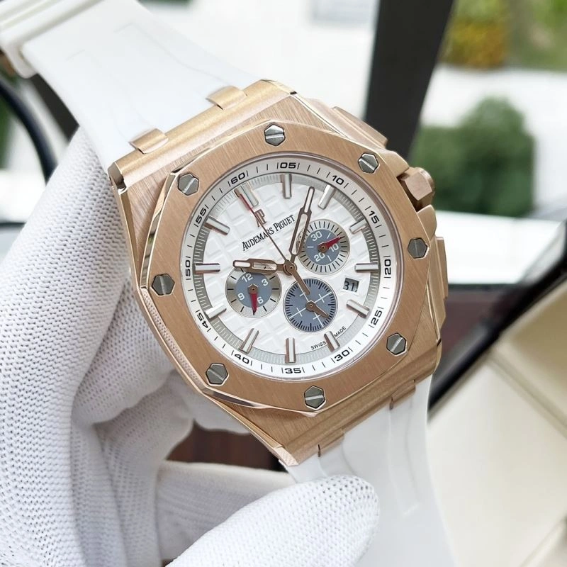 Indistinguishable AP Watches