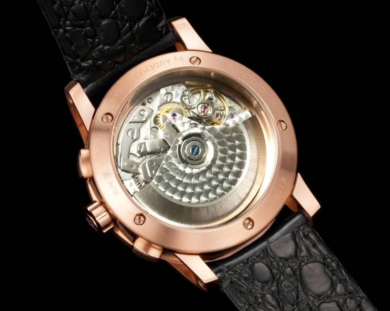 Indistinguishable AP Watches