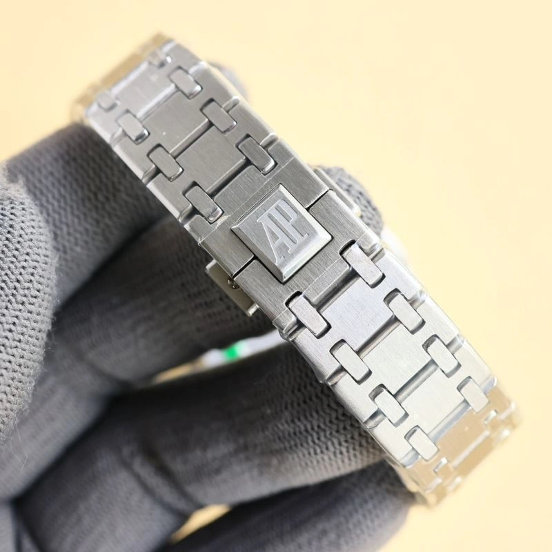 High accuracy AP Watches