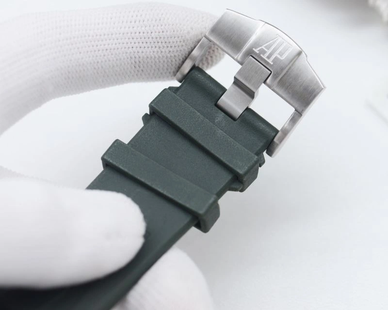 Indistinguishable AP Watches