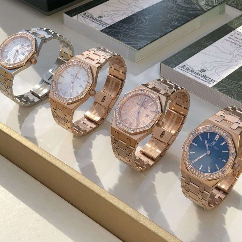 Indistinguishable AP Watches