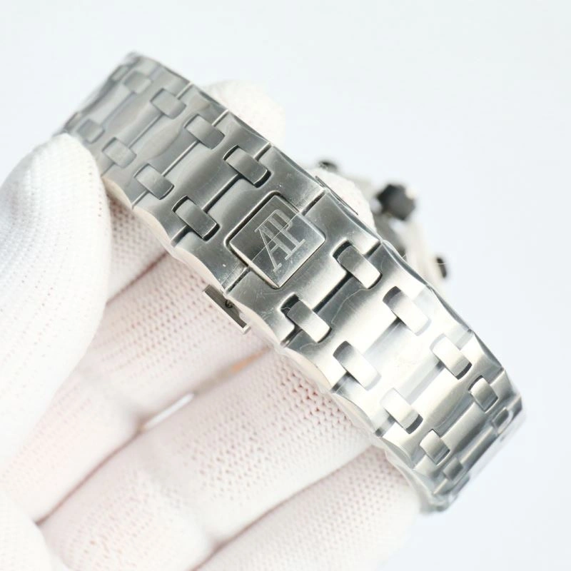 Indistinguishable AP Watches