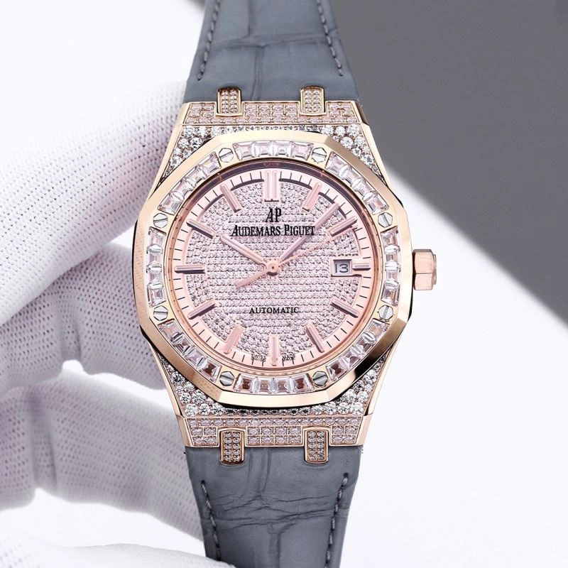Indistinguishable AP Watches