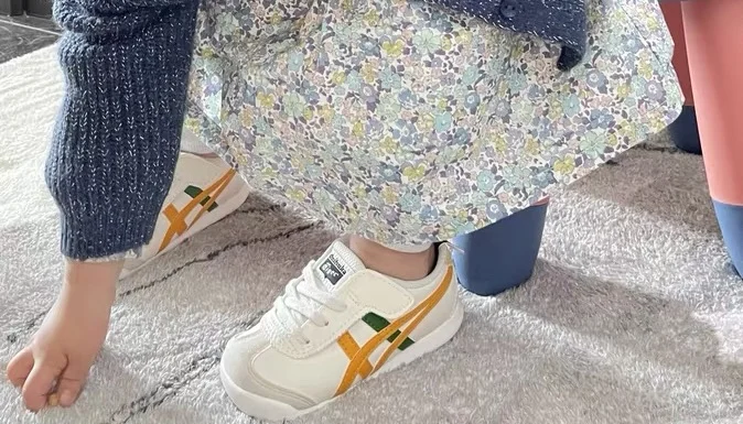 Bargain ASICS SHOES