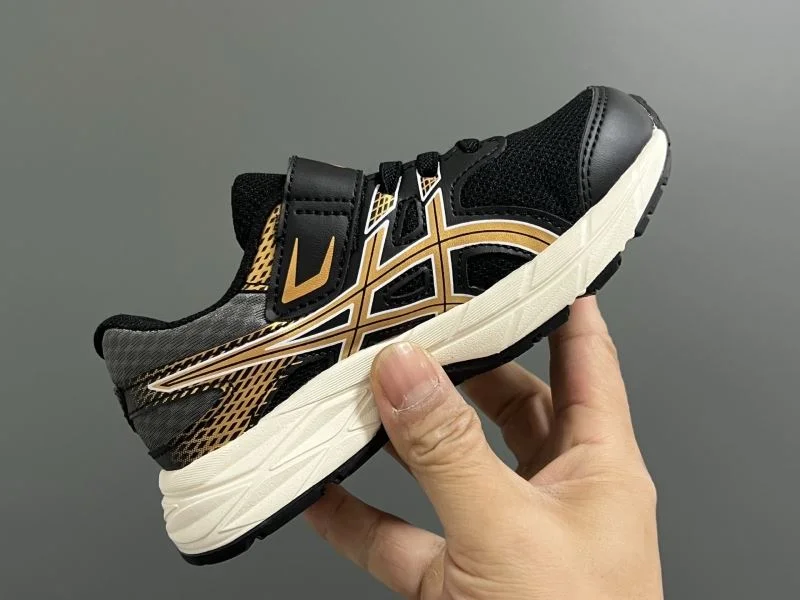 Low-cost ASICS SHOES