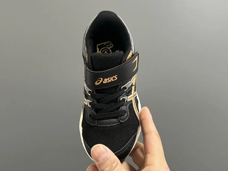 Low-cost ASICS SHOES