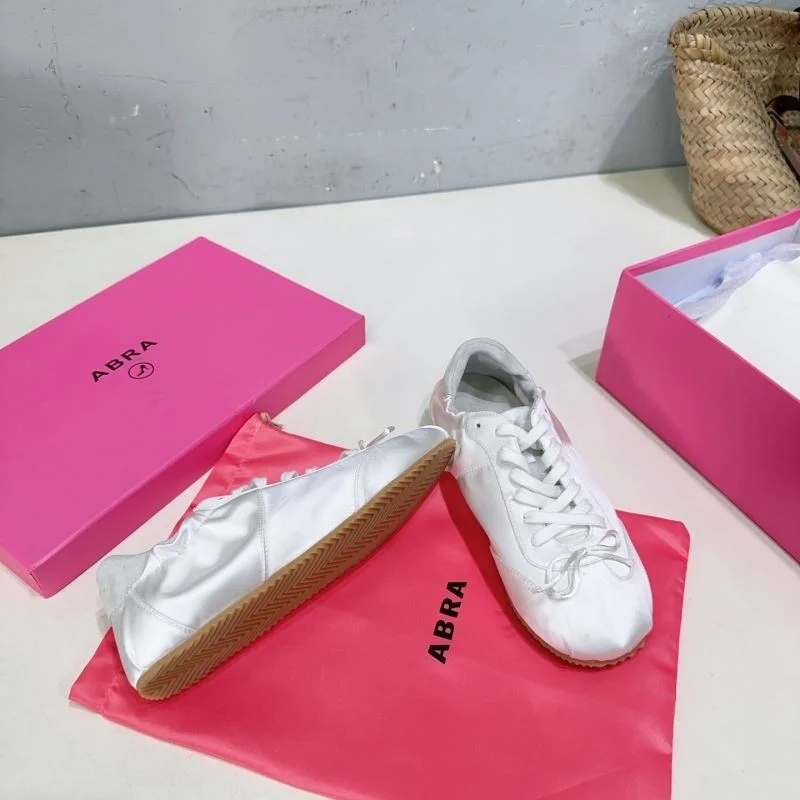 Brand-authenticated Abra Shoes