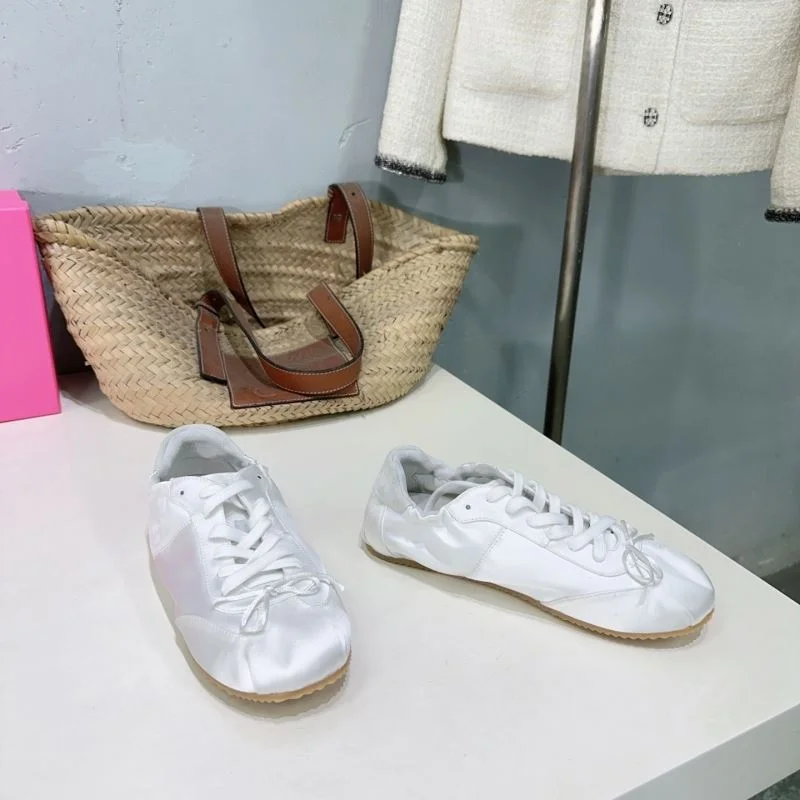 Brand-authenticated Abra Shoes