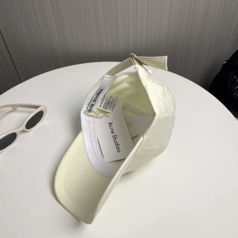 Top mirror Acne Caps