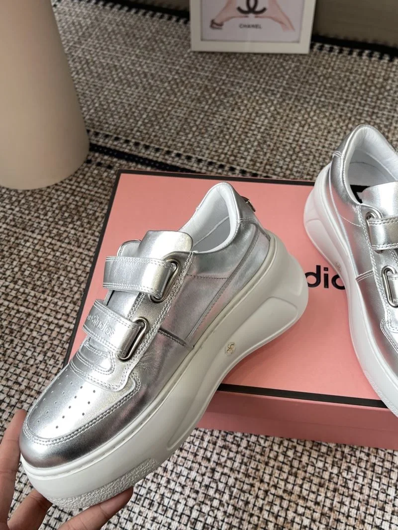 Accurate model Acne Studio Shoes