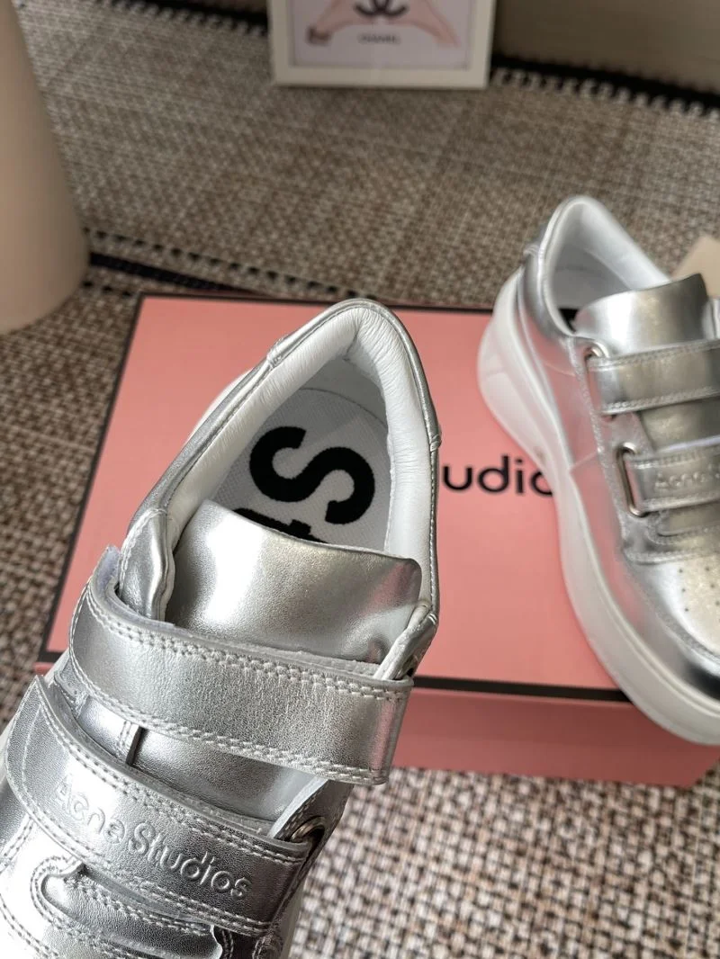 Accurate model Acne Studio Shoes