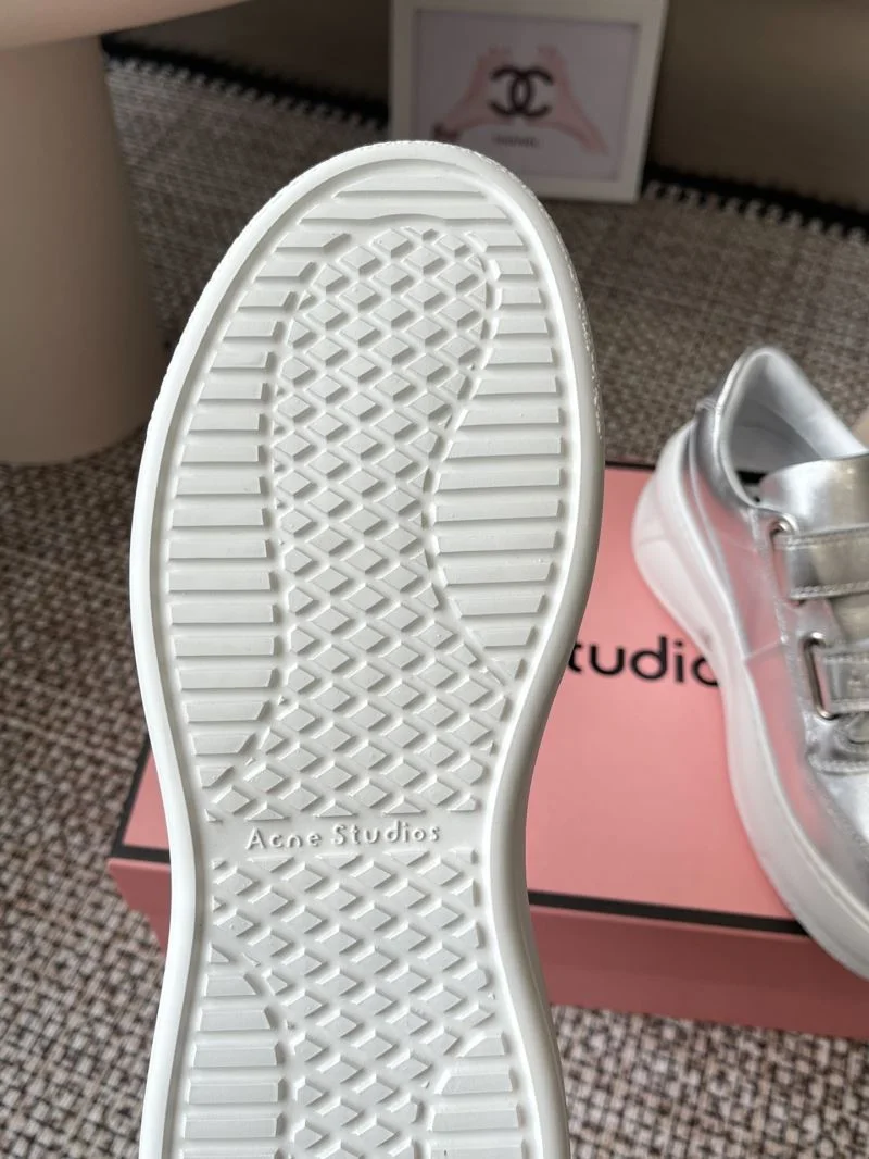 Accurate model Acne Studio Shoes