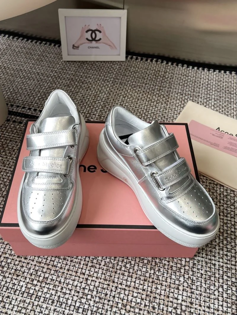 Accurate model Acne Studio Shoes