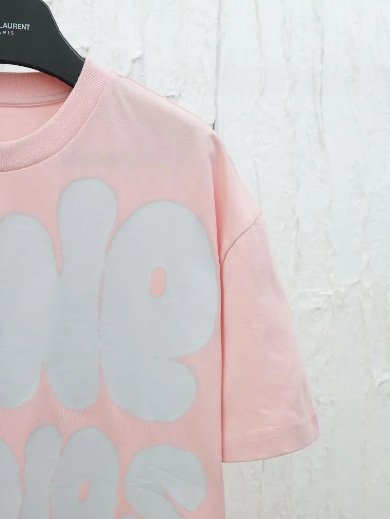 Accurate model Acne T-Shirts