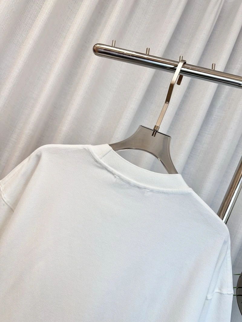 Economical Acne T-Shirts