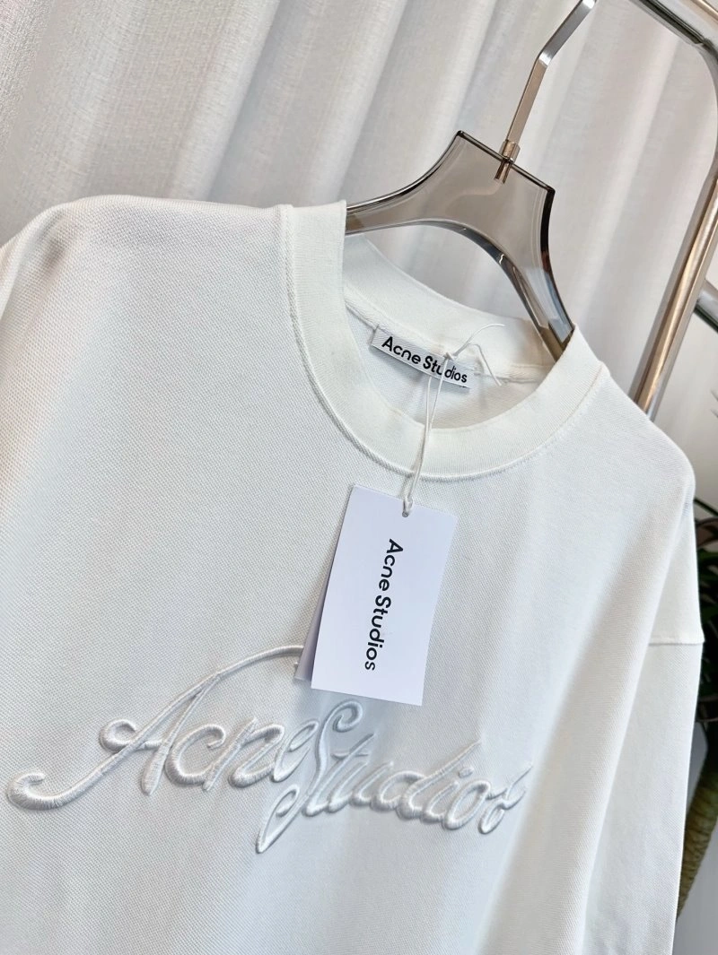 Economical Acne T-Shirts