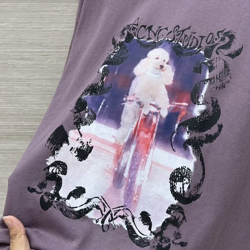 Real Acne T-Shirts