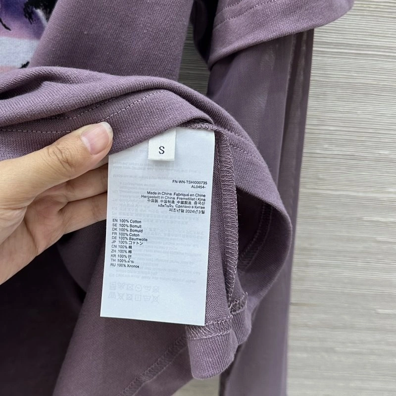 Real Acne T-Shirts