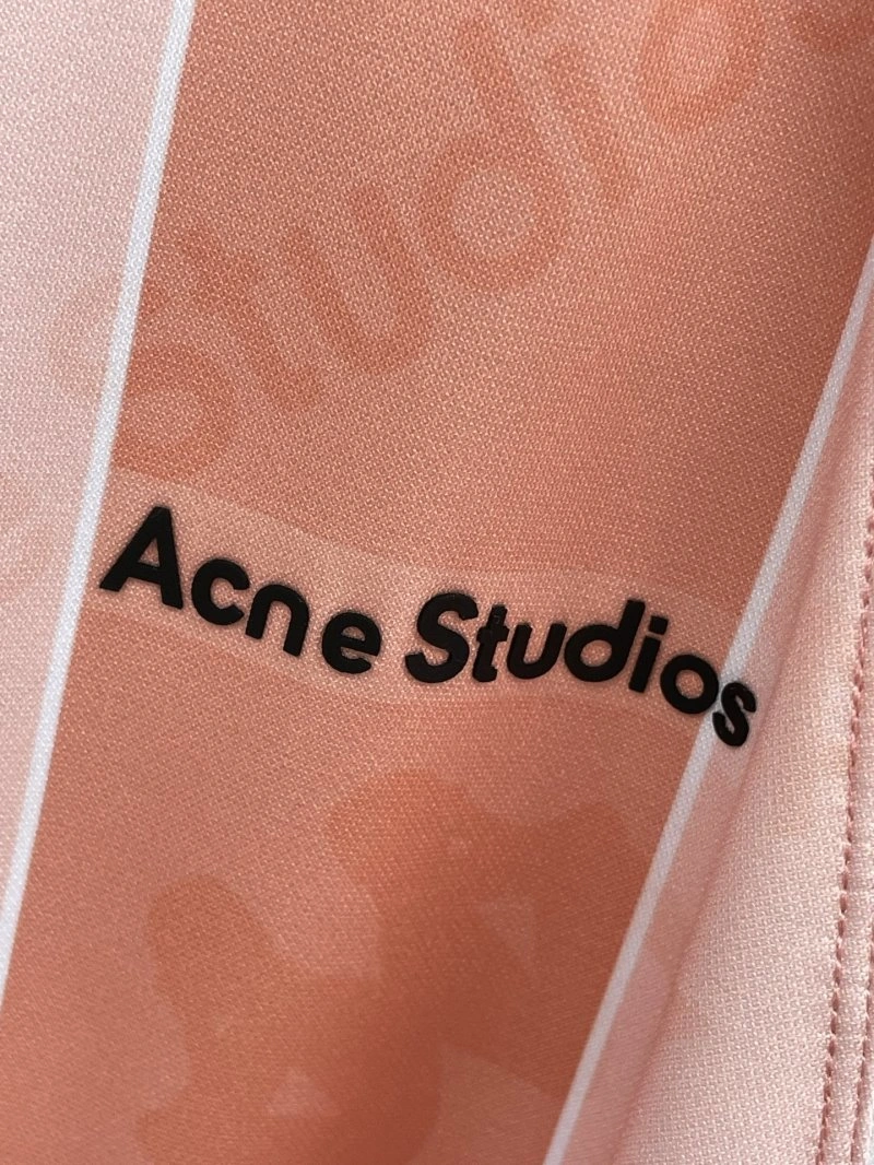 Inexpensive Acne T-Shirts